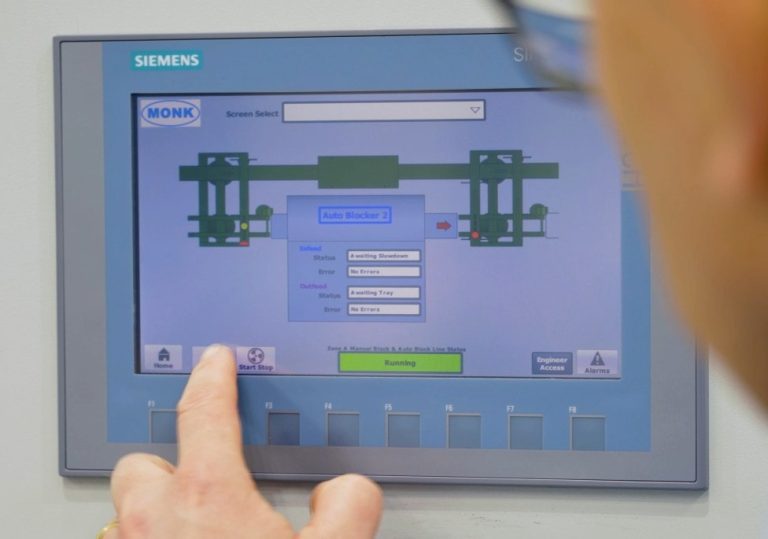 Conveyors and Conveyor Systems UK | MONK