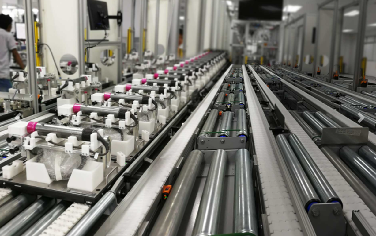 Battery Conveyors: Safe Handling Solutions | MONK Conveyors